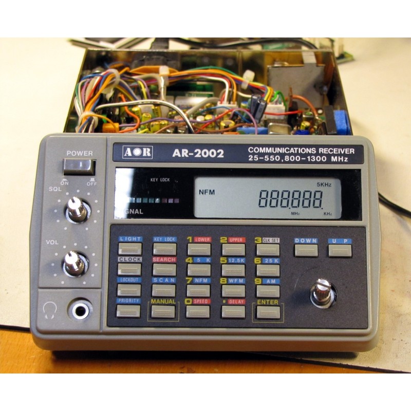 AOR AR-2002 RX 25 - 550MHz, 800 - 1300MHz