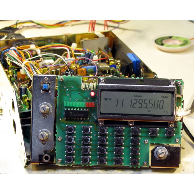 AOR AR-2002 RX 25 - 550MHz, 800 - 1300MHz